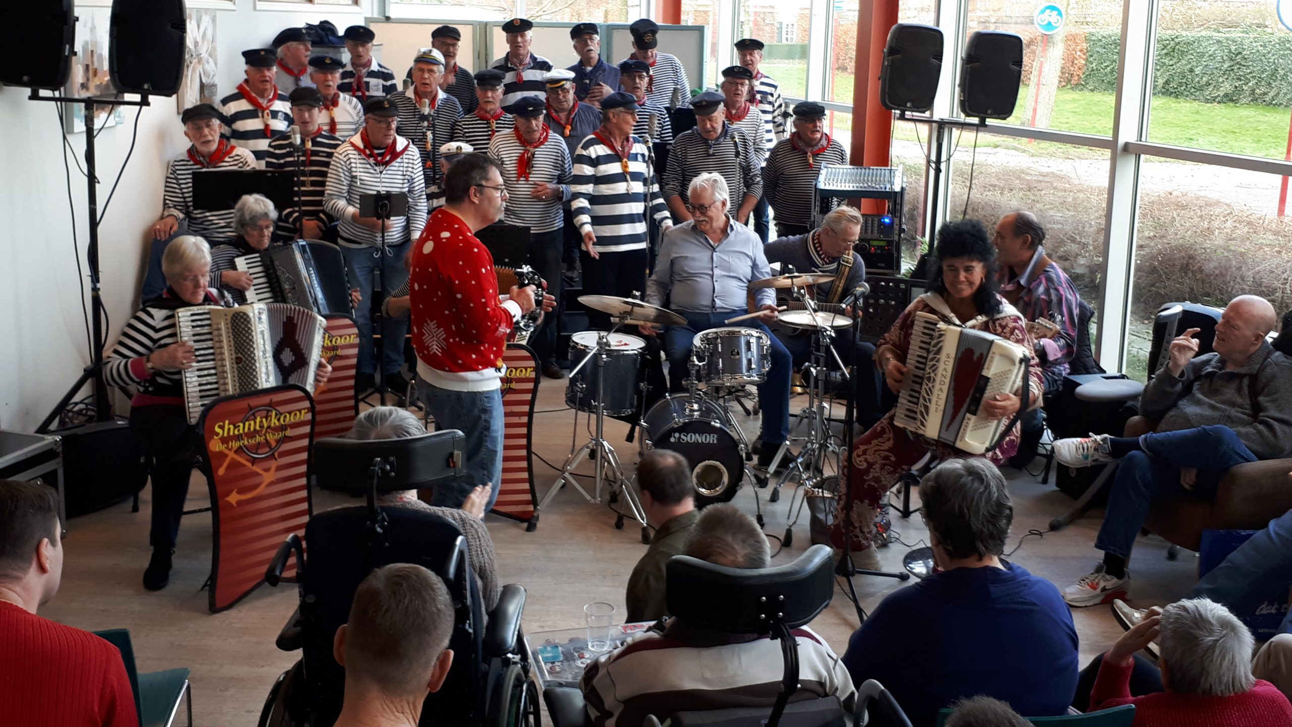 ‘De zuidwester op’ is een bekende term uit de zeevaart – Omroep ...