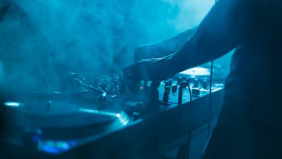 Club 96! Let the music play! – Omroep Hoeksche Waard